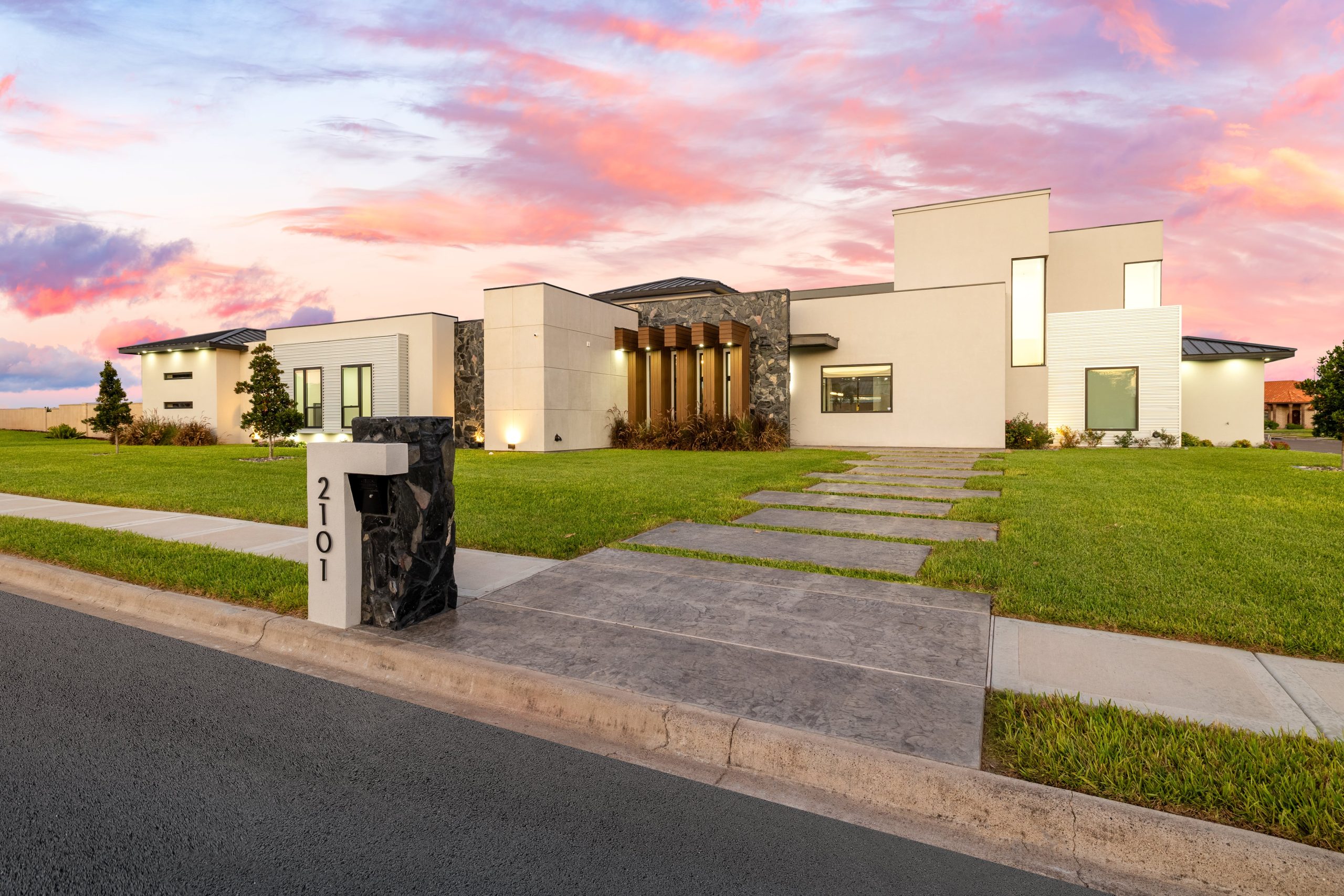 Guzman Construction | Custom Home Builders McAllen TX